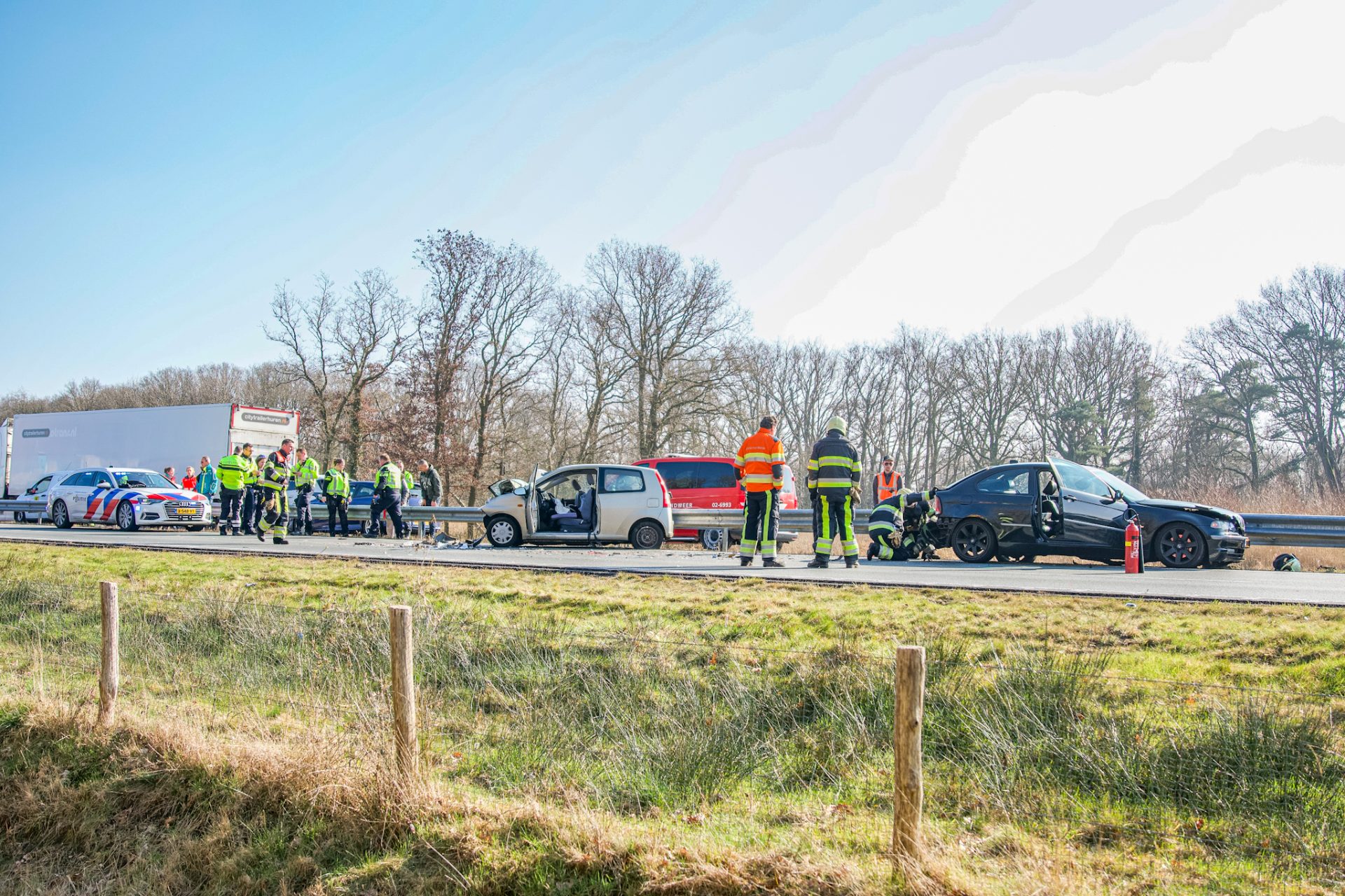 Ernstig gewonde na ongeval op N381 Oosterwolde