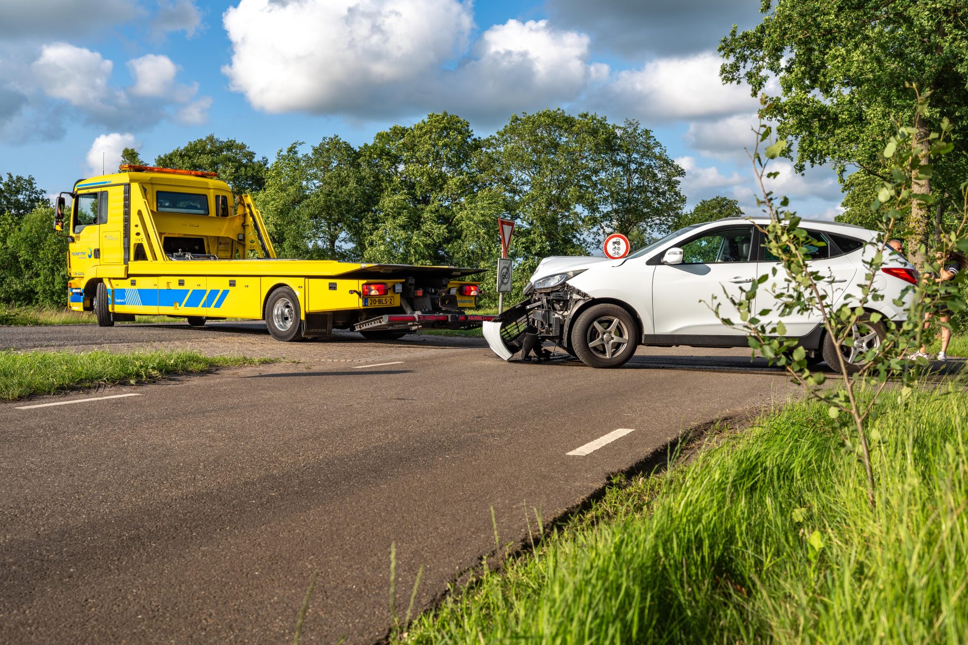 Twee auto’s botsen op Stellingenweg Oldeholtpade